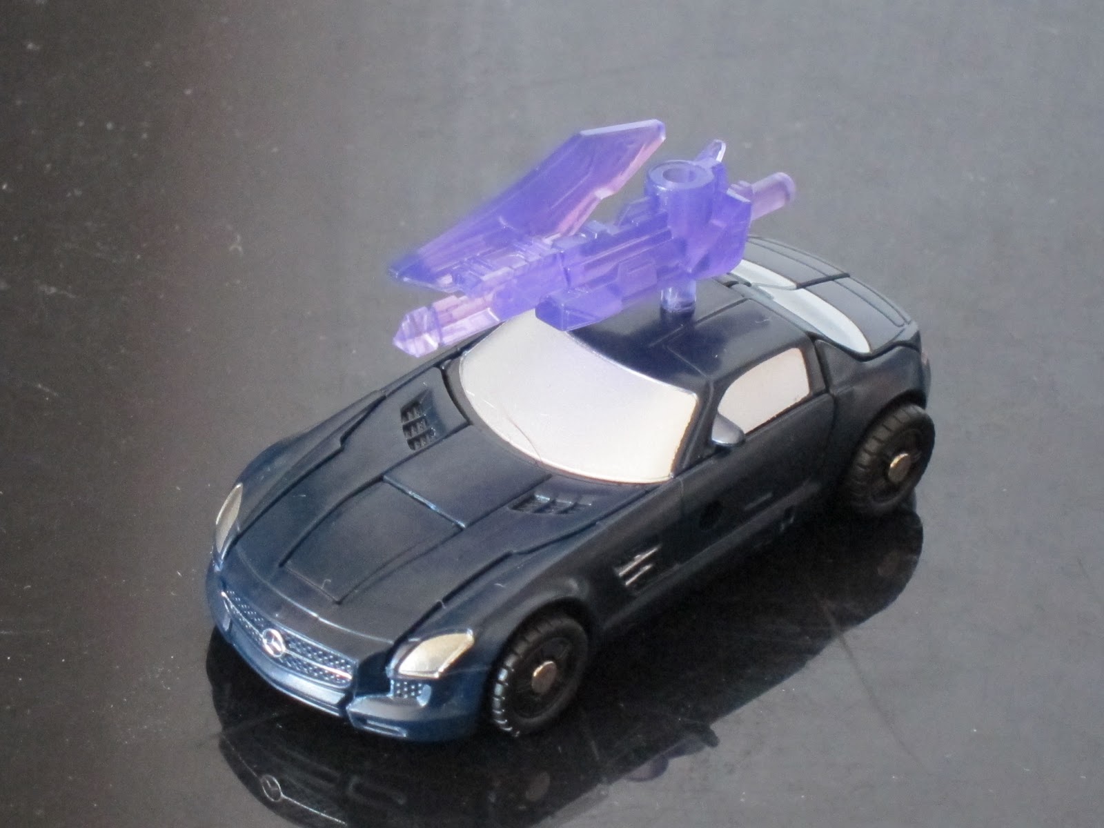 Zarak's Barracks: Transformers Cyberverse Soundwave