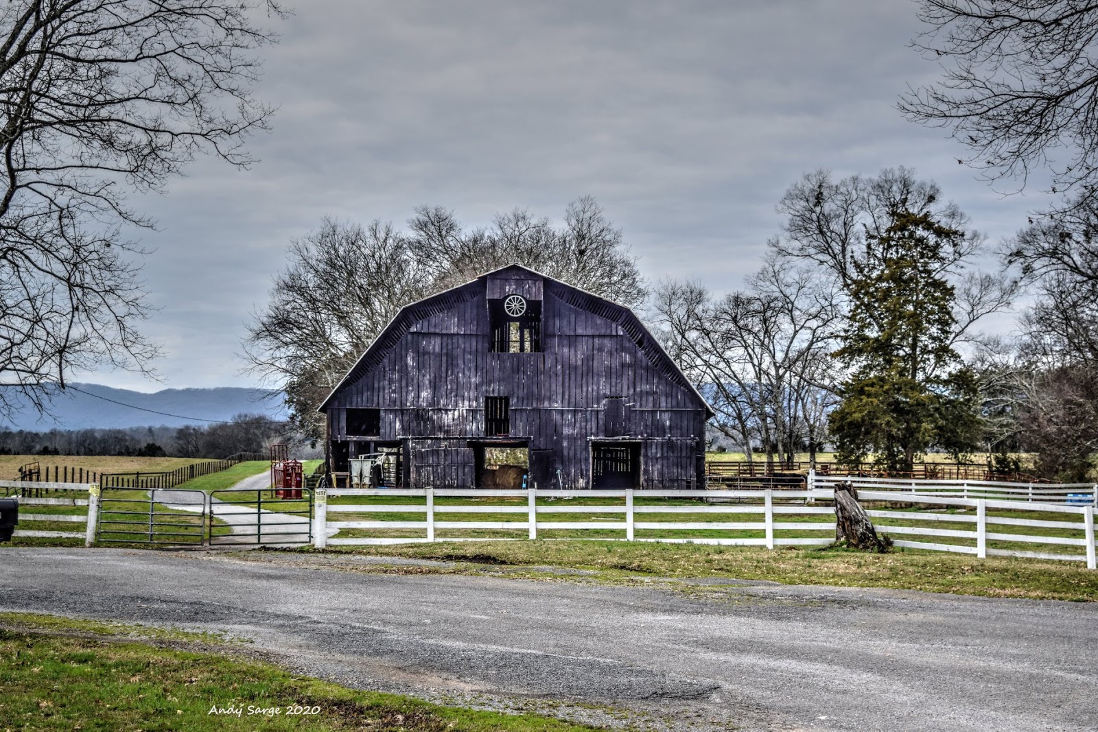 Forgotten Georgia: Still Used Barn with a View in Walker County