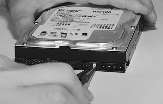 Cloning Ruangan IT: Fungsi dari jumper pada harddisk