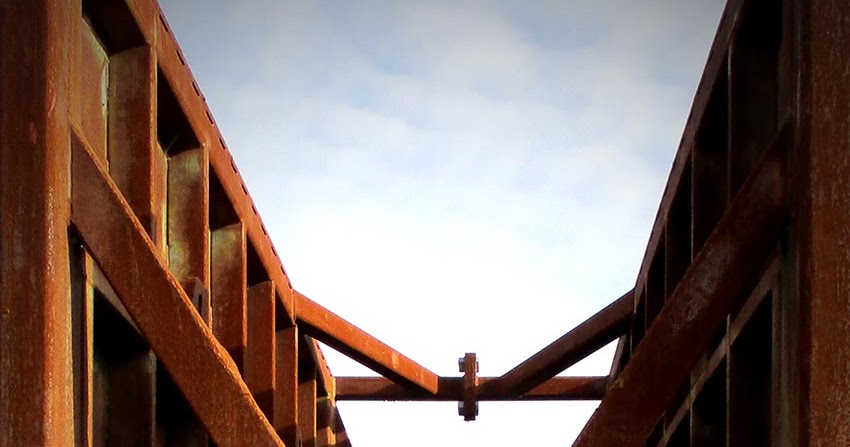 F. van Hout - Photography: Rust Works