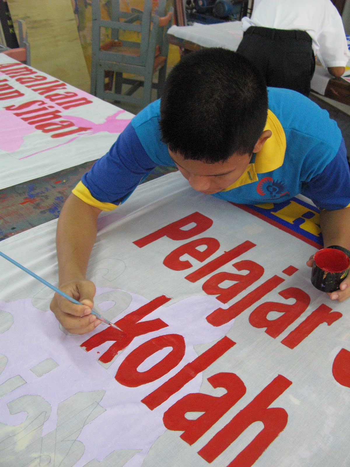 Seni Reka Tanda SMKSI: Kain Rentang