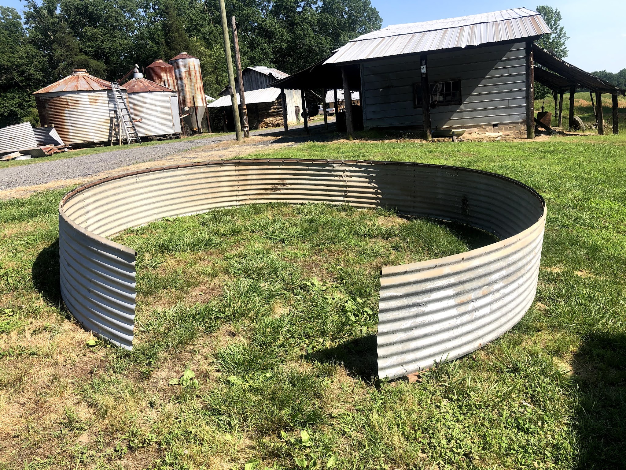 The Cozy Homestead: Raised Bed- Grain Bin Style