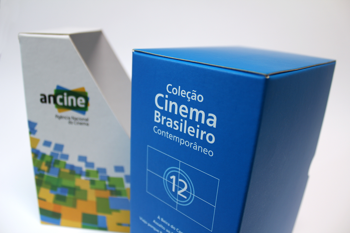 Biblioteca do CFCH/UFRJ: Abril 2017