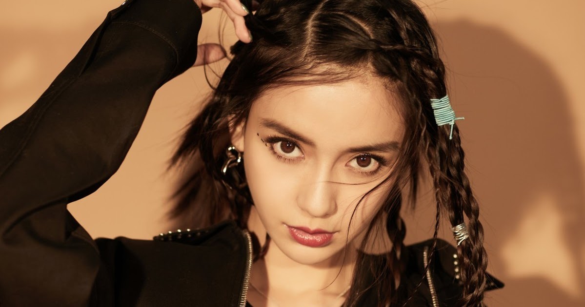 China Entertainment News: Angelababy releases new photos