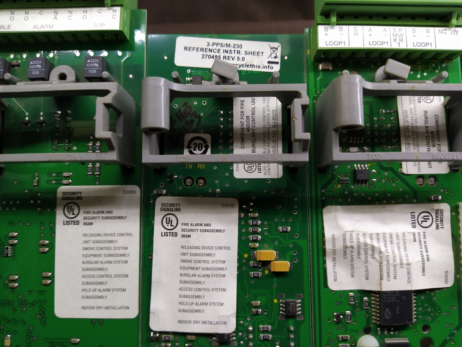 EDWARDS SYSTEM EST 3 FIRE ALARM SYSTEM EMERGENCY COMMUNICATION