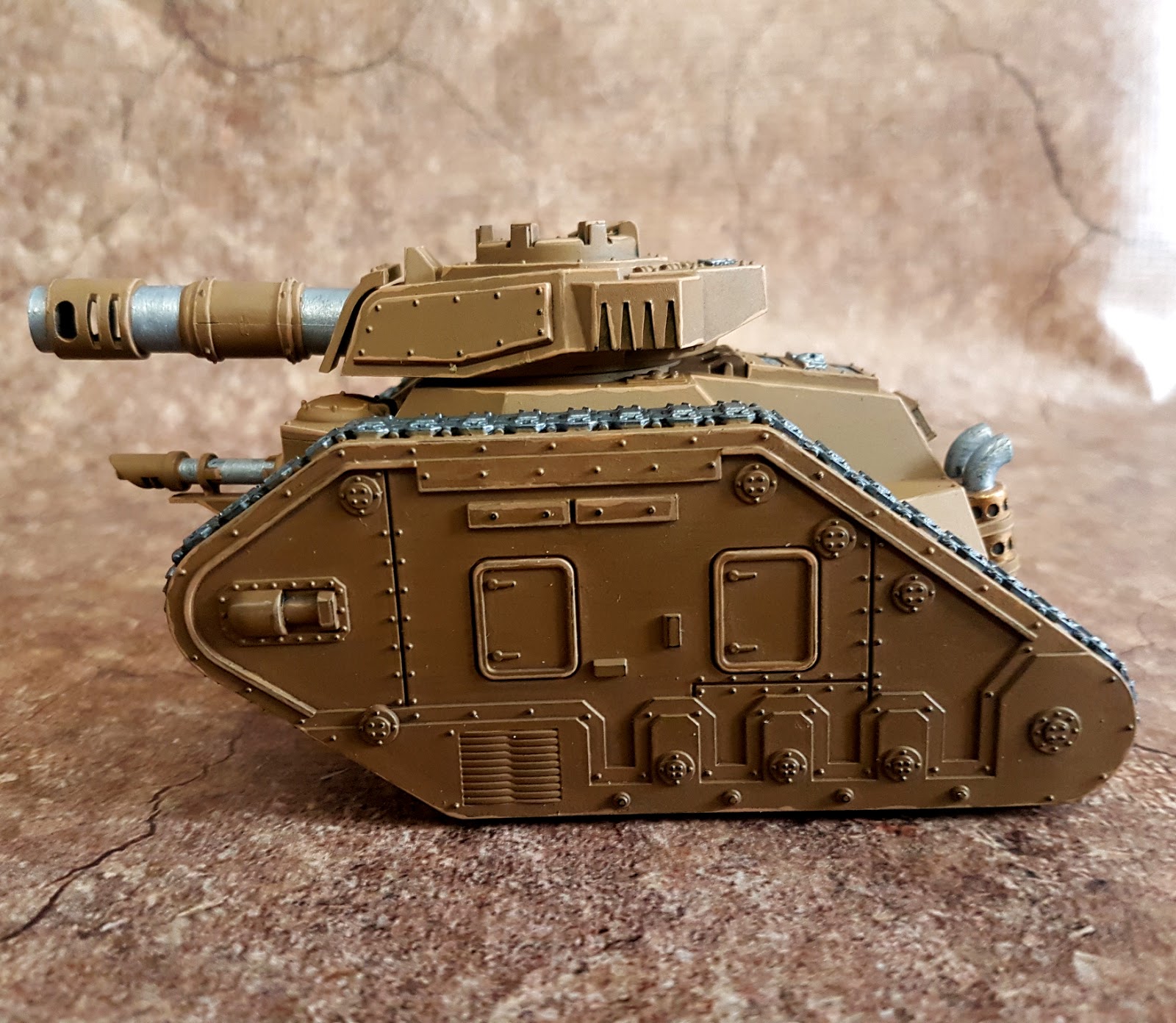 Imperial Guard Leman Russ Battle Tanks - Jade Gaming News