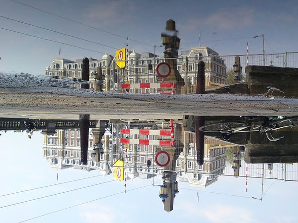 Fresh Pics: 30 Outstanding Examples of Reverse Reflection Photography