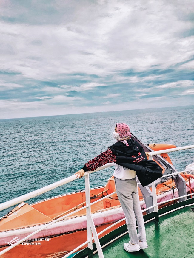 Naik Kapal Ferry Express Merak - Bakauheni, Beli Tiket via Ferizy Serba ...