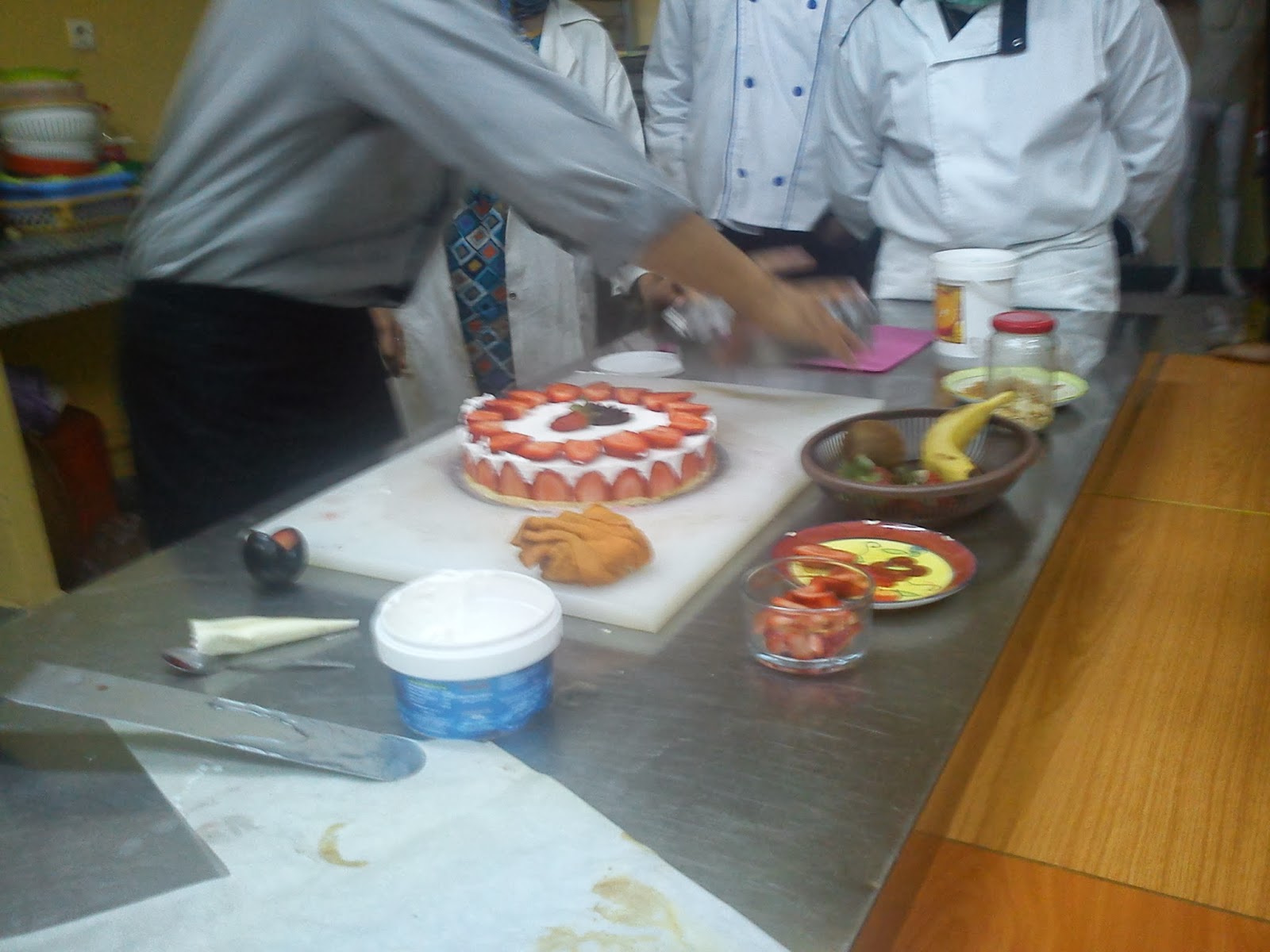 formation en patisserie international: entremet au fraise