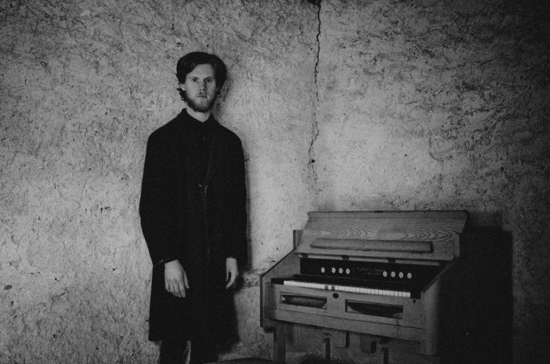 Darker Than Black, Blacker Than Hate: Grift "Syner" (2015) - recenzja