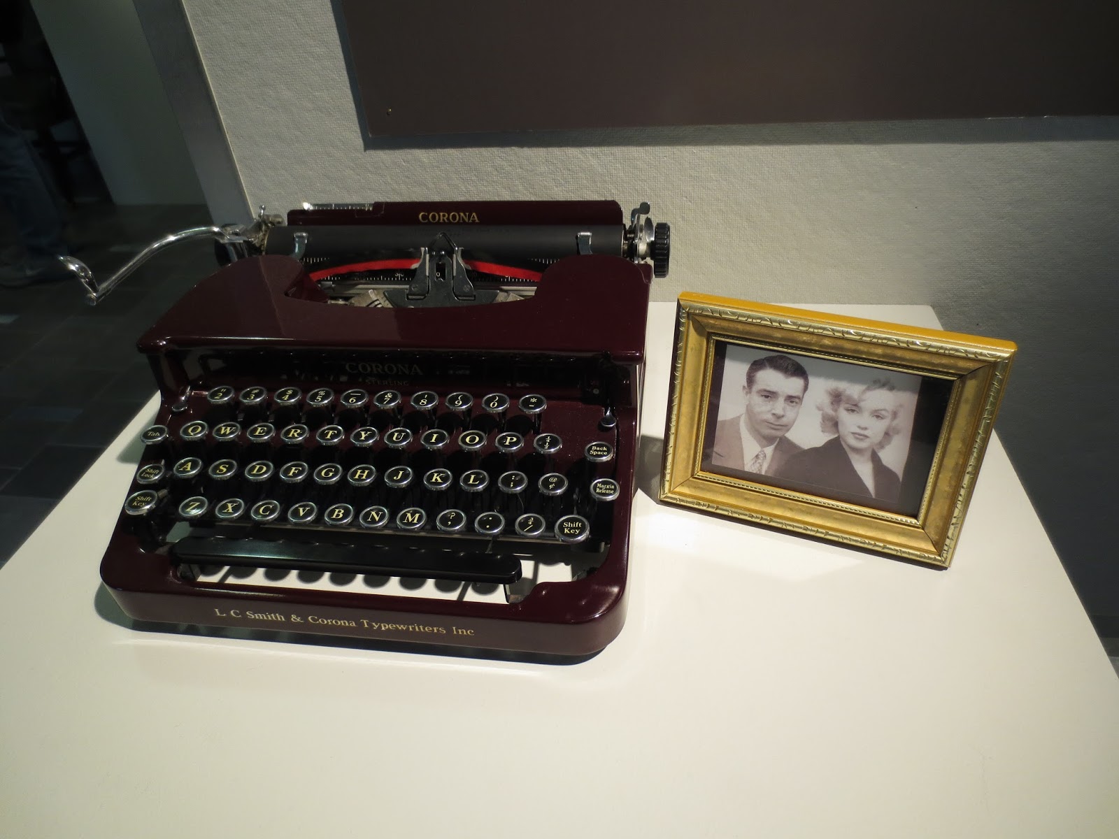 Life in a Typewriter Shop: Celebrity Typewriter Exhibit In Boston
