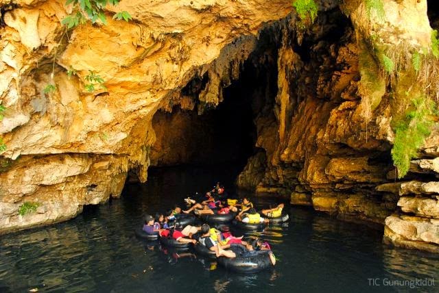 CAVE TUBING GOA PINDUL, Enjoying the Beautiful Inside of Pindul Cave