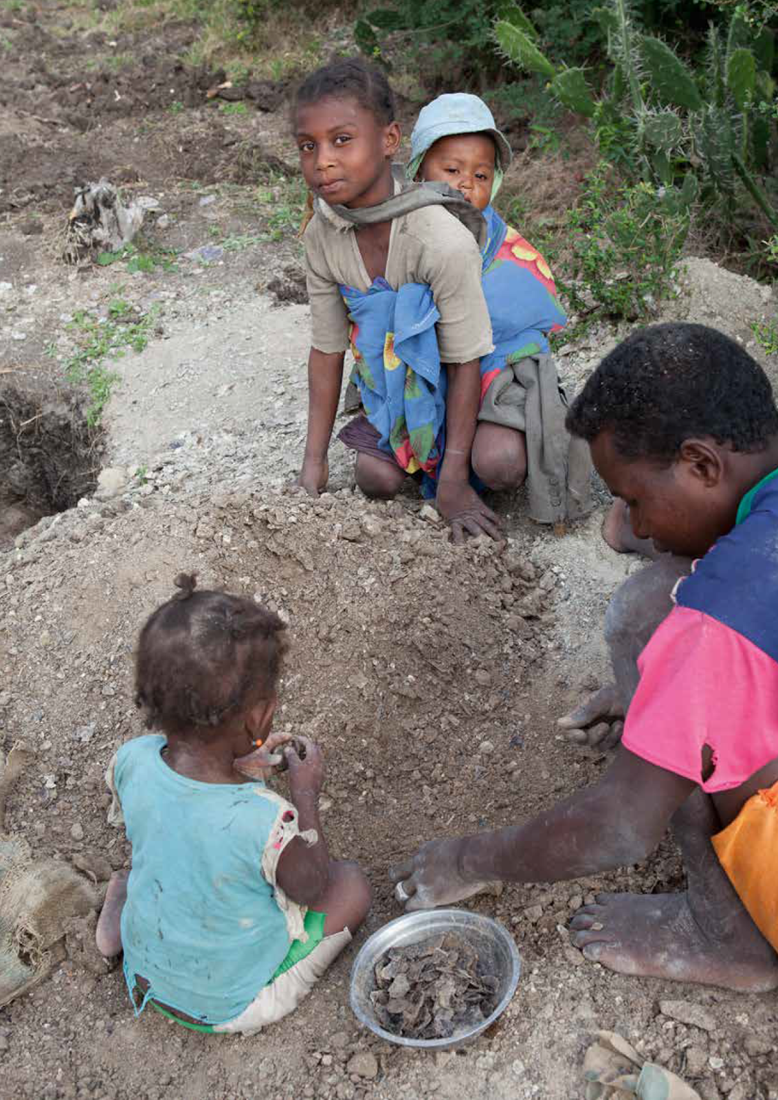 Sciency Thoughts: Research shows the extent of child labour in the mica ...