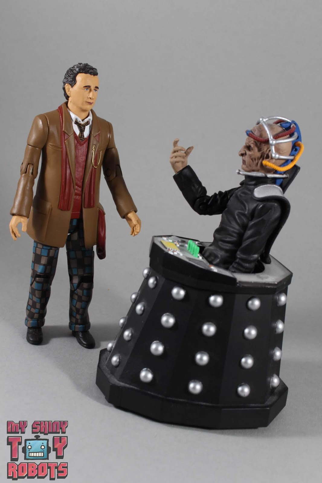 My Shiny Toy Robots: Toybox REVIEW: Doctor Who Seventh Doctor & Axis ...