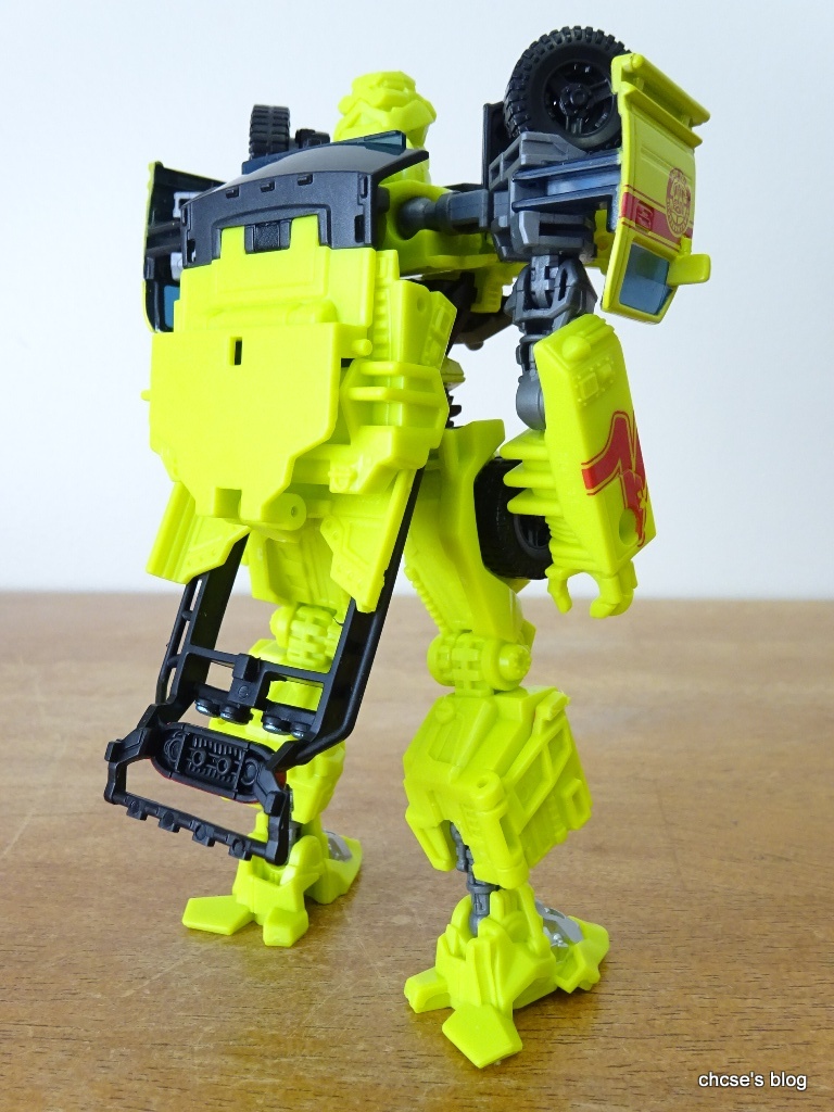 ChCse's blog: Toy Review: Transformers Generations Studio Series Ratchet