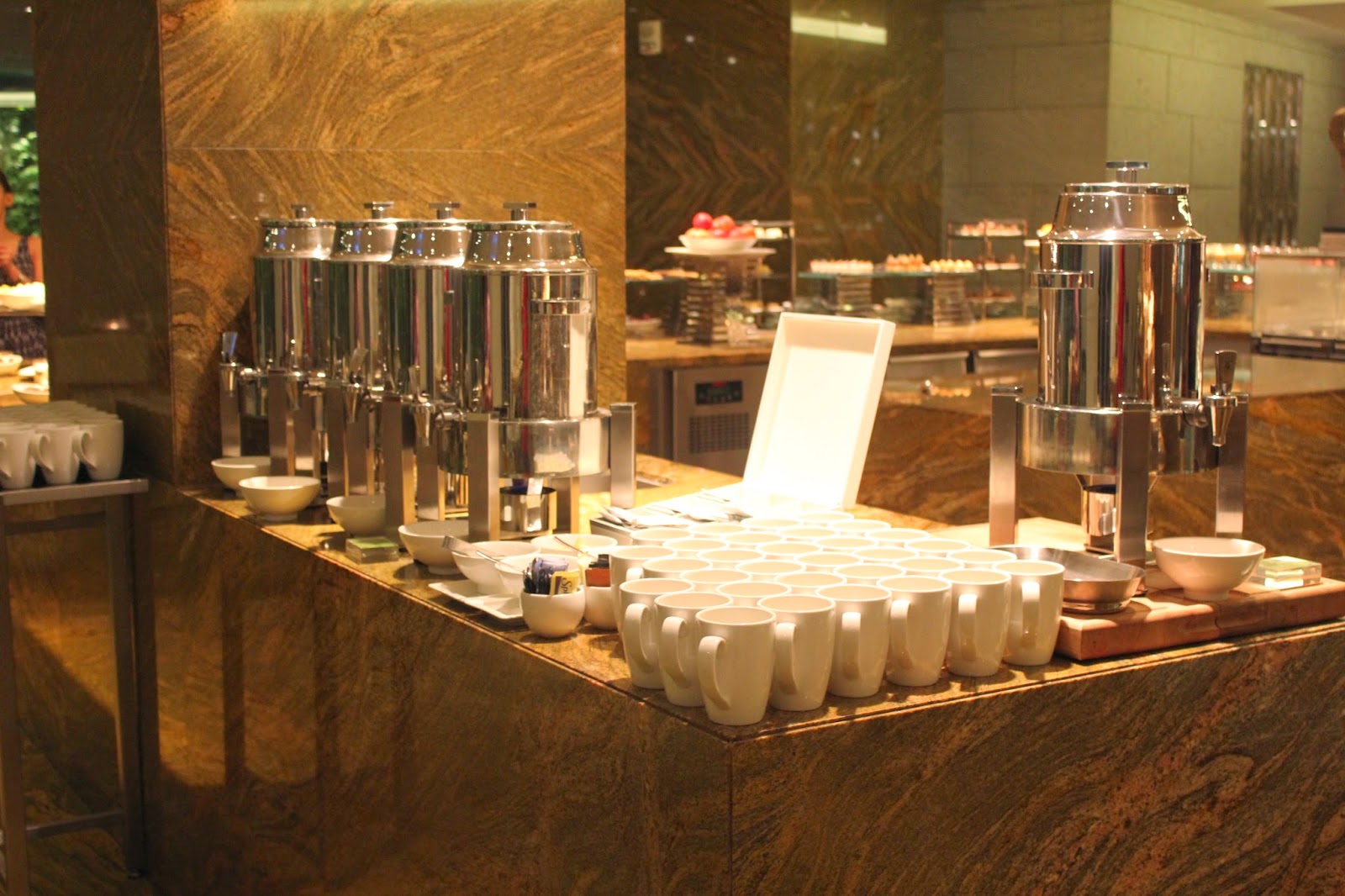 ilovepurpleblend: Kitchen 6 @ JW Marriott Marquis-Dubai