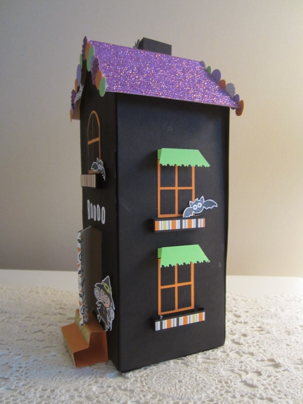 Passion Carton: Maison hantée