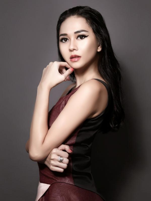 Musik Dan Biodata Dan Profil Aura Kasih | Musik Dan Lirik Lagu Lengkap