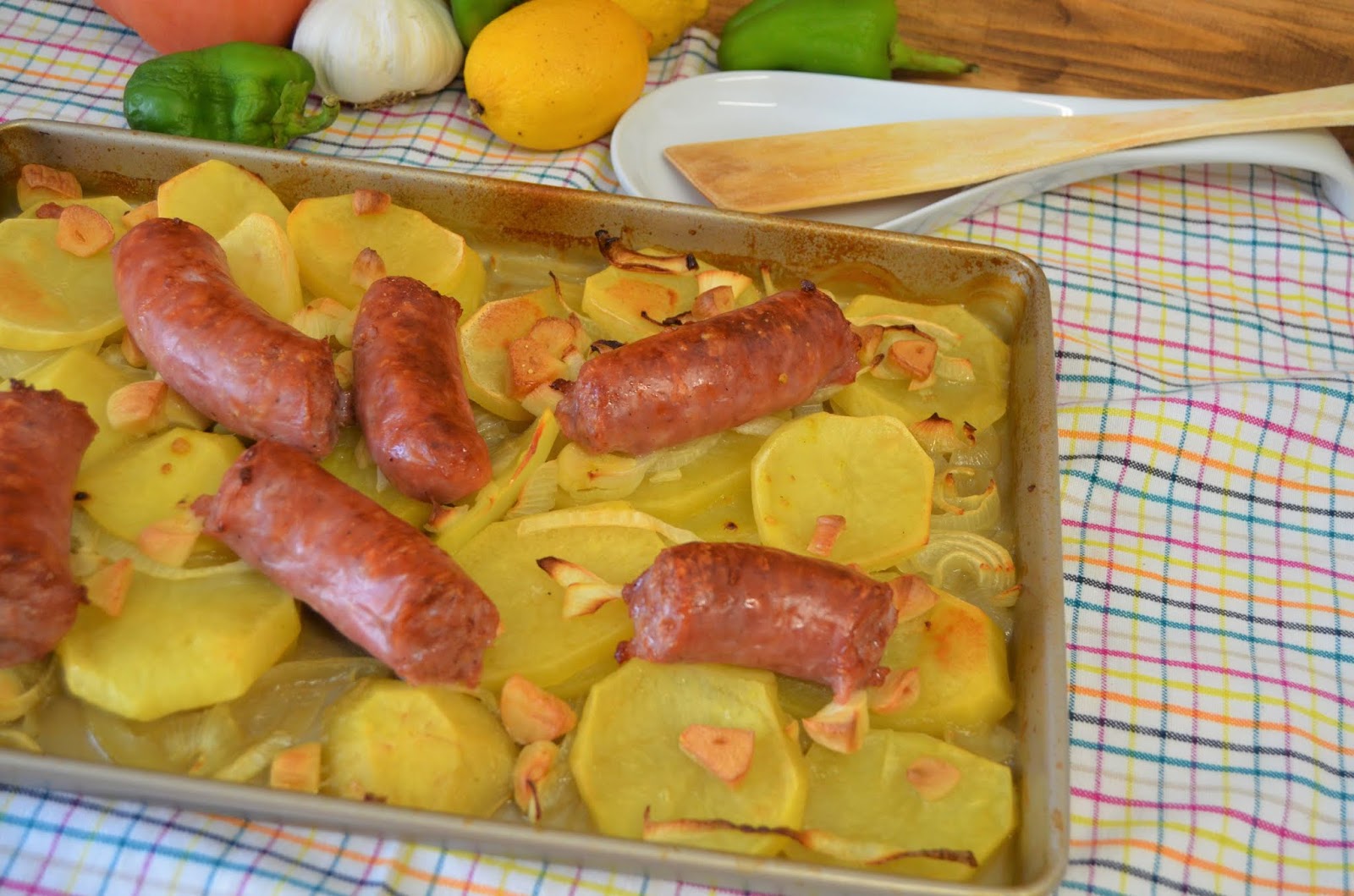 LAS DELICIAS DE MAYTE: BUTIFARRA CON PATATAS AL HORNO