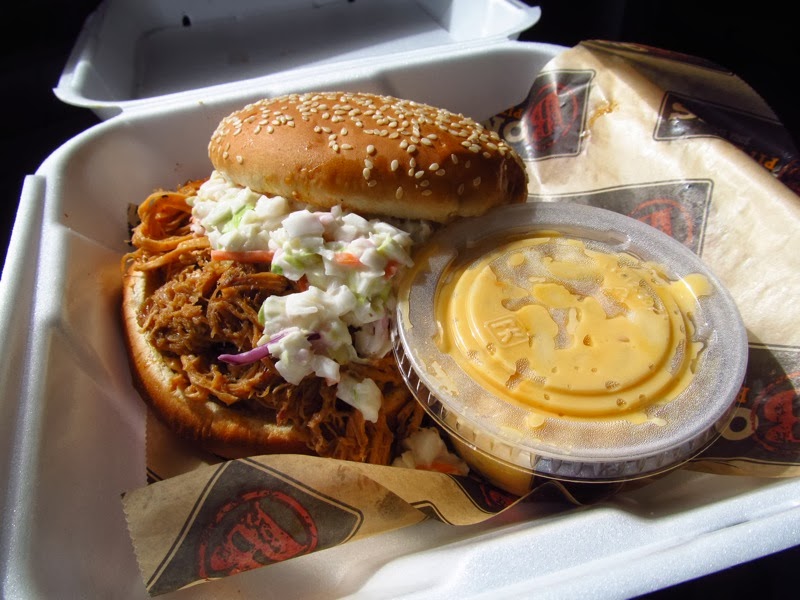 Watch Me Eat: Bono's Bar-B-Q in Gainesville, FL