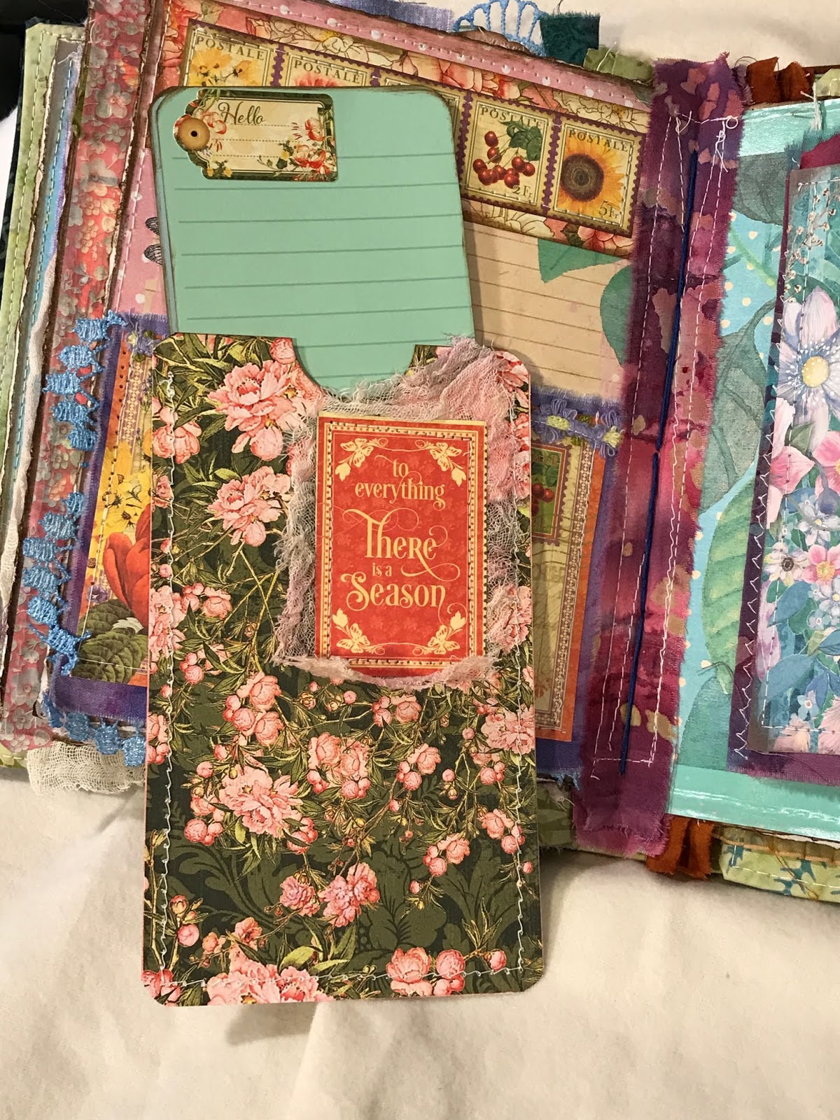 Grandmas laces: 2020 Seasons of Gratitude Year Long Journal
