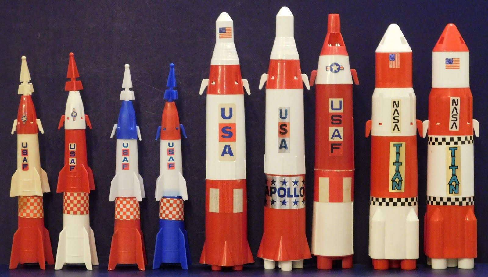Toys and Stuff: Processed Plastic Apollo Moon Rocket v3
