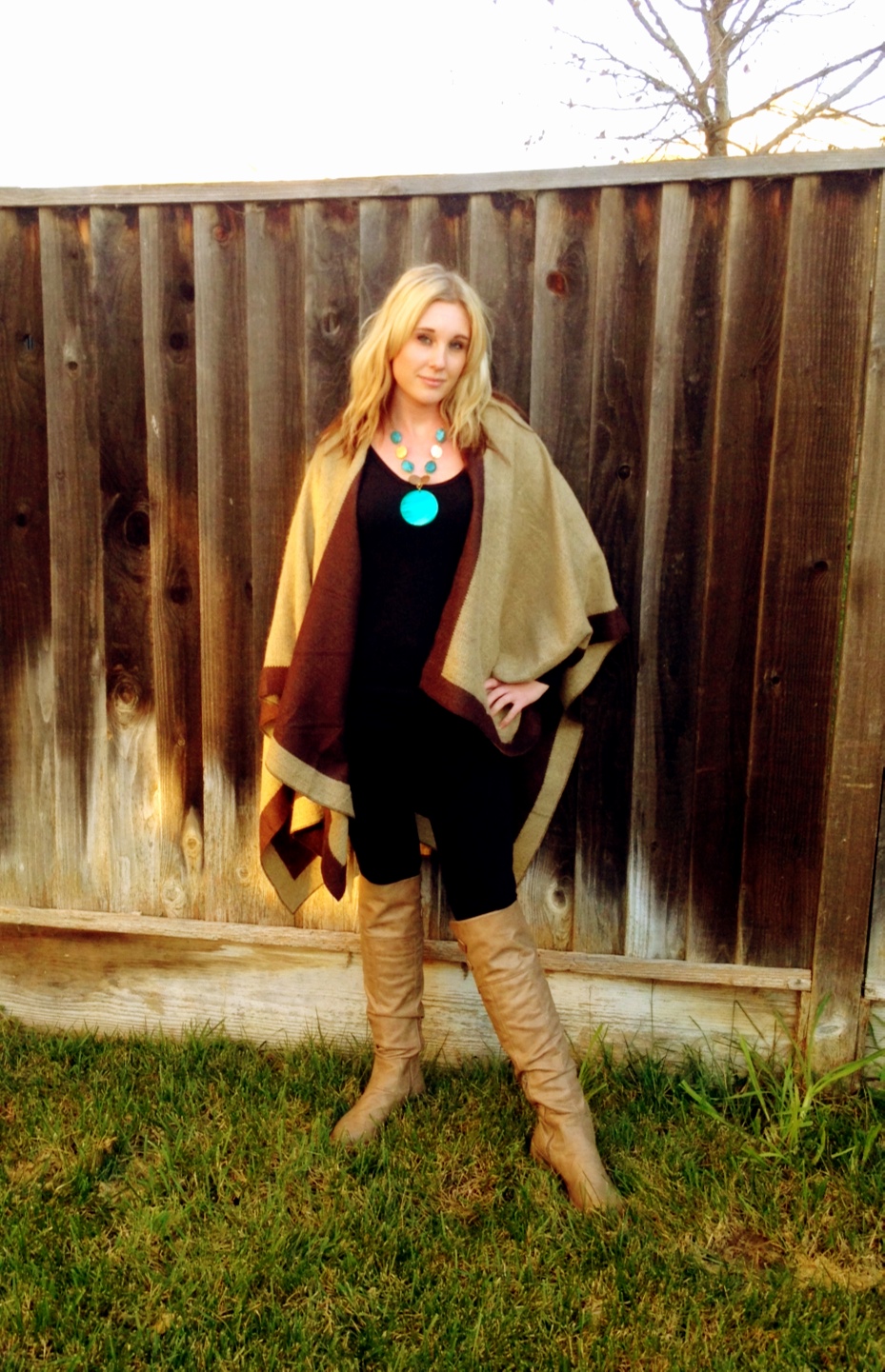 Small Town Chic: Classic & Effortless Look of the Day