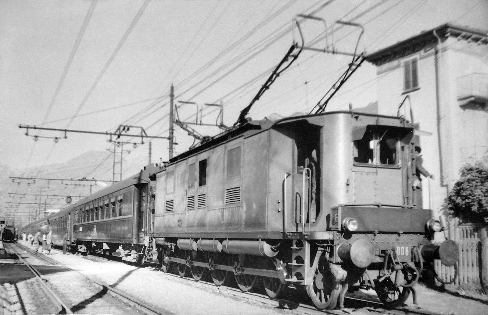 transpress nz: Italian three-phase electric E.331 class loco