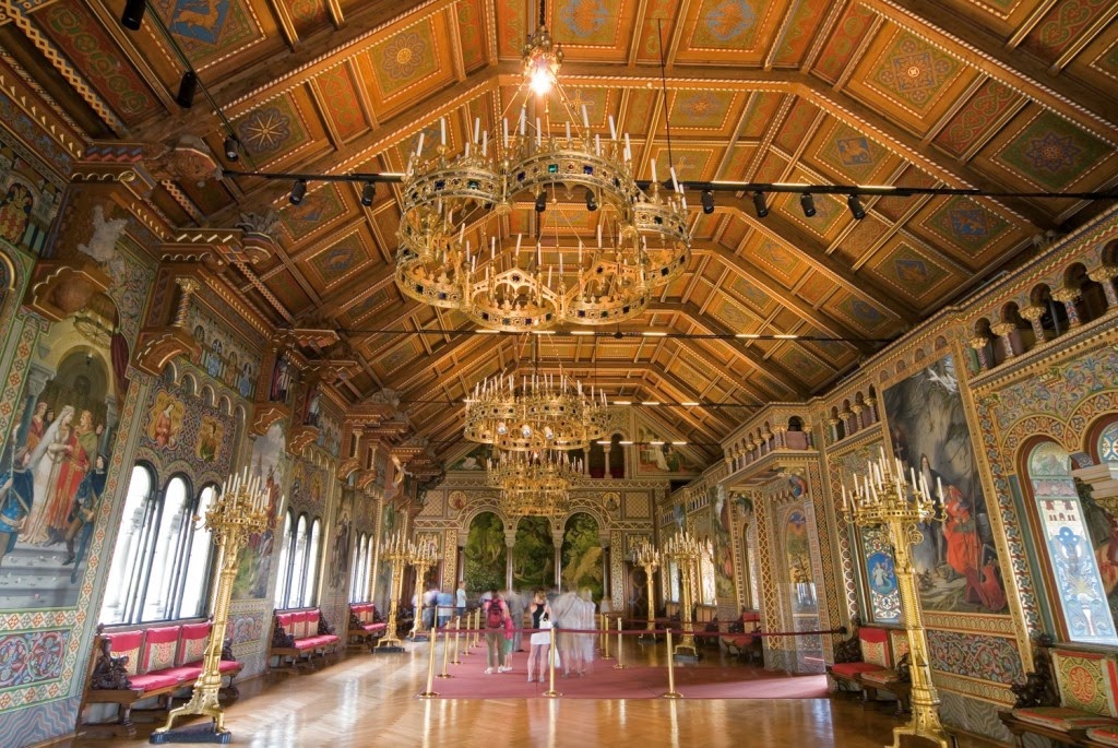 ORNAMENTAL WOODCARVER Patrick Damiaens: Neuschwanstein Castle | 19th ...