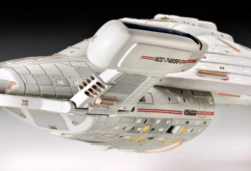 The Trek Collective: Round 2 Model's Discovery model kit updates, and ...