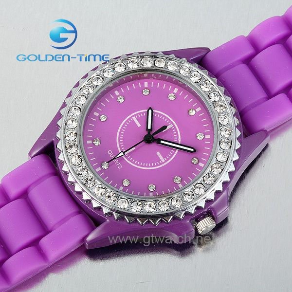 Fashion World Latest Updates: Stylish wrist watches for girls