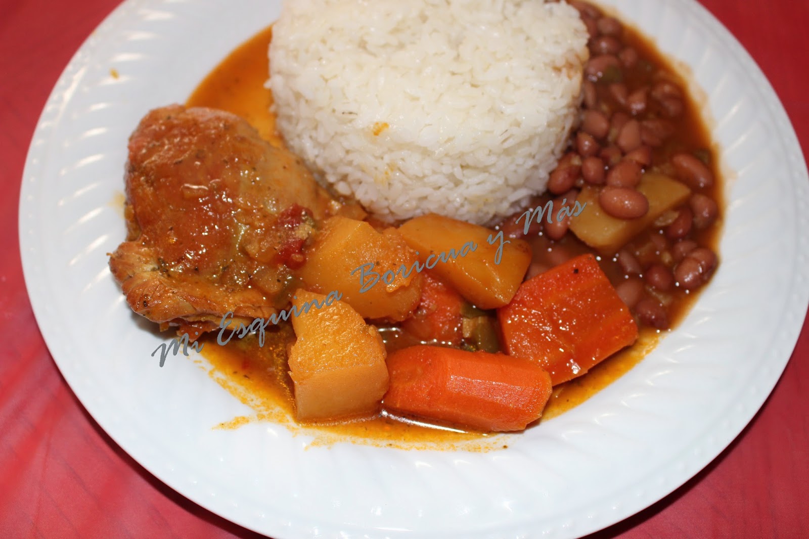 Mi Esquina Boricua y Más: Pollo Guisado