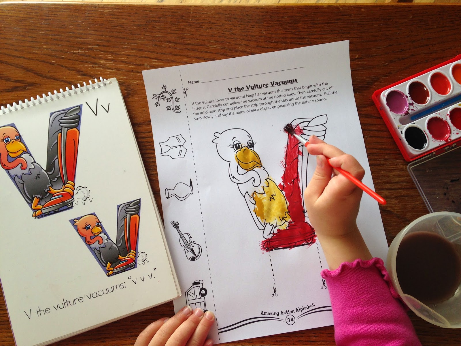 Amazing Action Alphabet: Letter V the Vulture Vacuums with Preschoolers