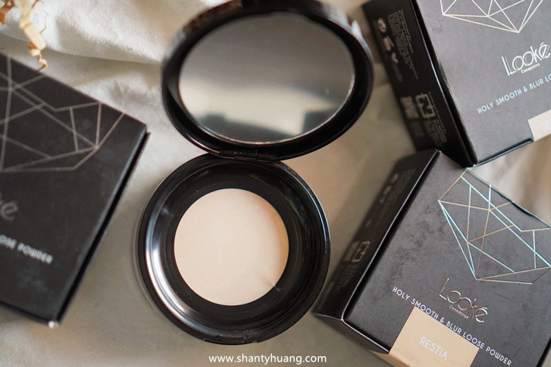 Review & Shades Terbaru Looke Holy Smooth&Blur Loose Powder dan Holy ...