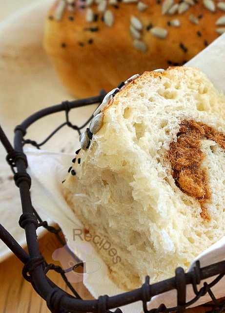 Chicken Floss Rolls (Tangzhong method)