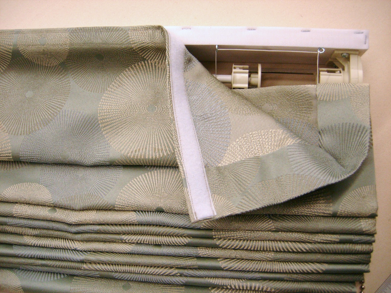 Thoughts and ideas: A removable Roman shade