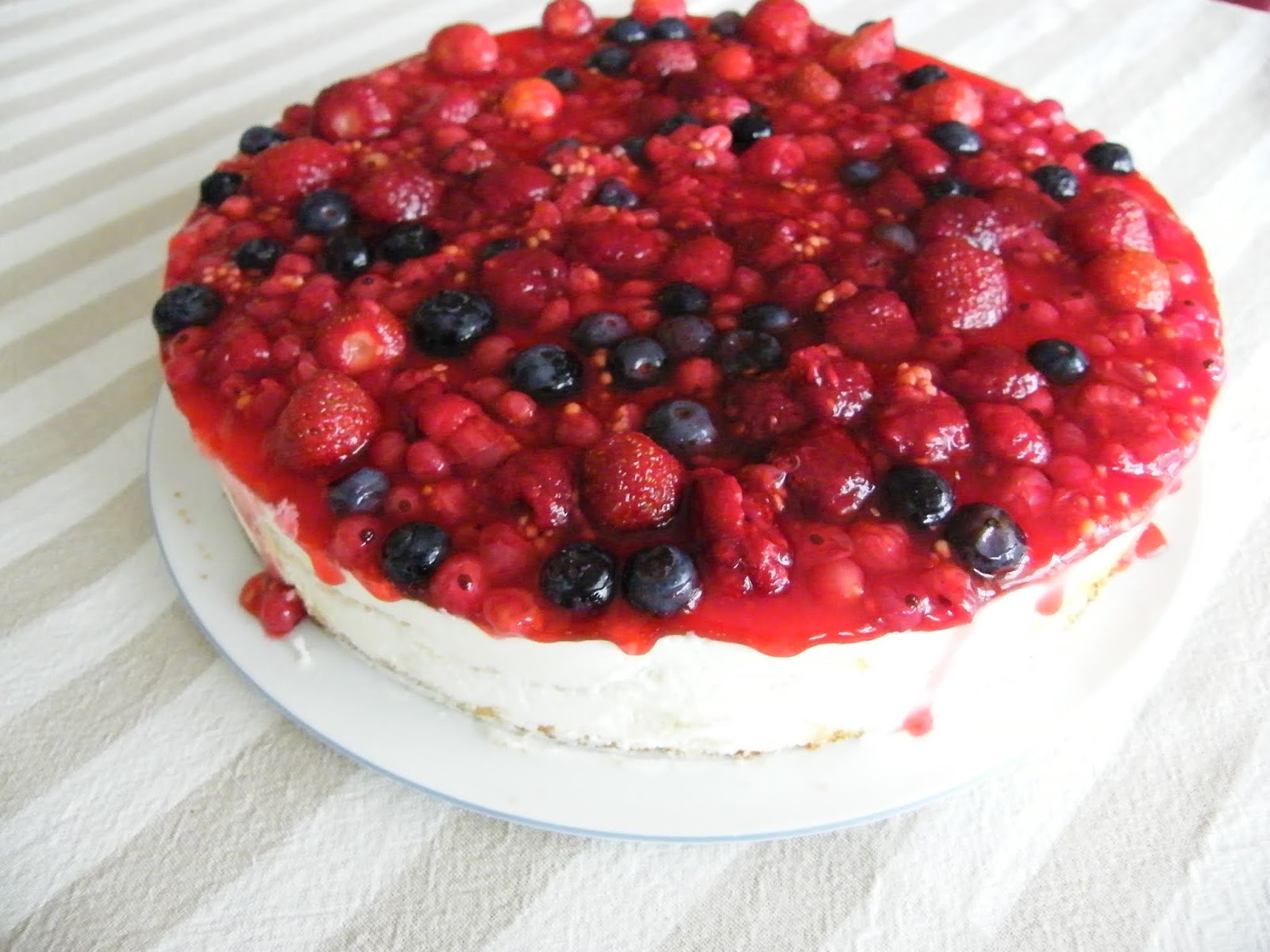 Frische Beerentorte