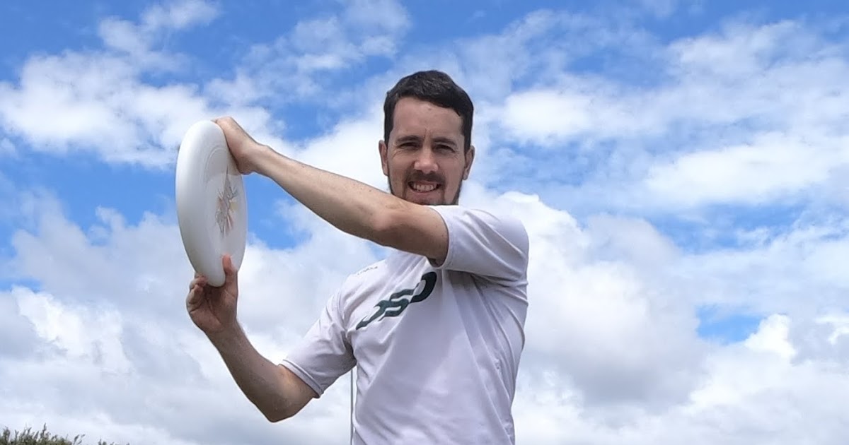 Thinkulti: Two hands for beginners when throwing