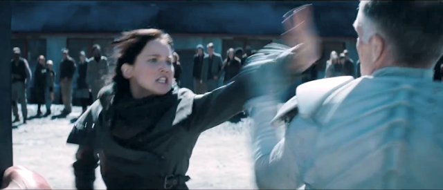 Chronicler's Company Pictures: Trailer reviews - The Hunger Games ...