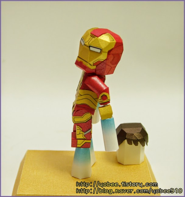 YOBEE'S LEGO MINI-FIGURE PAPER CRAFT: Lego Iron-man paper craft