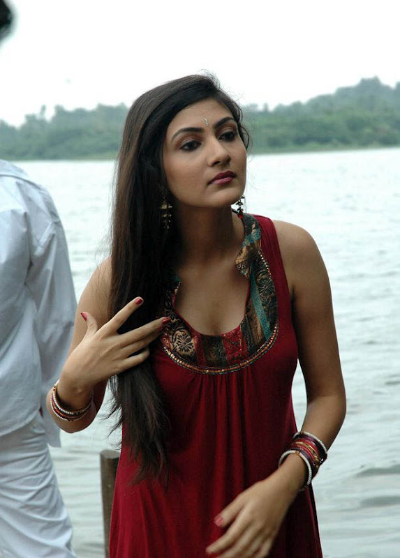 all4i: Neelam Latest Images