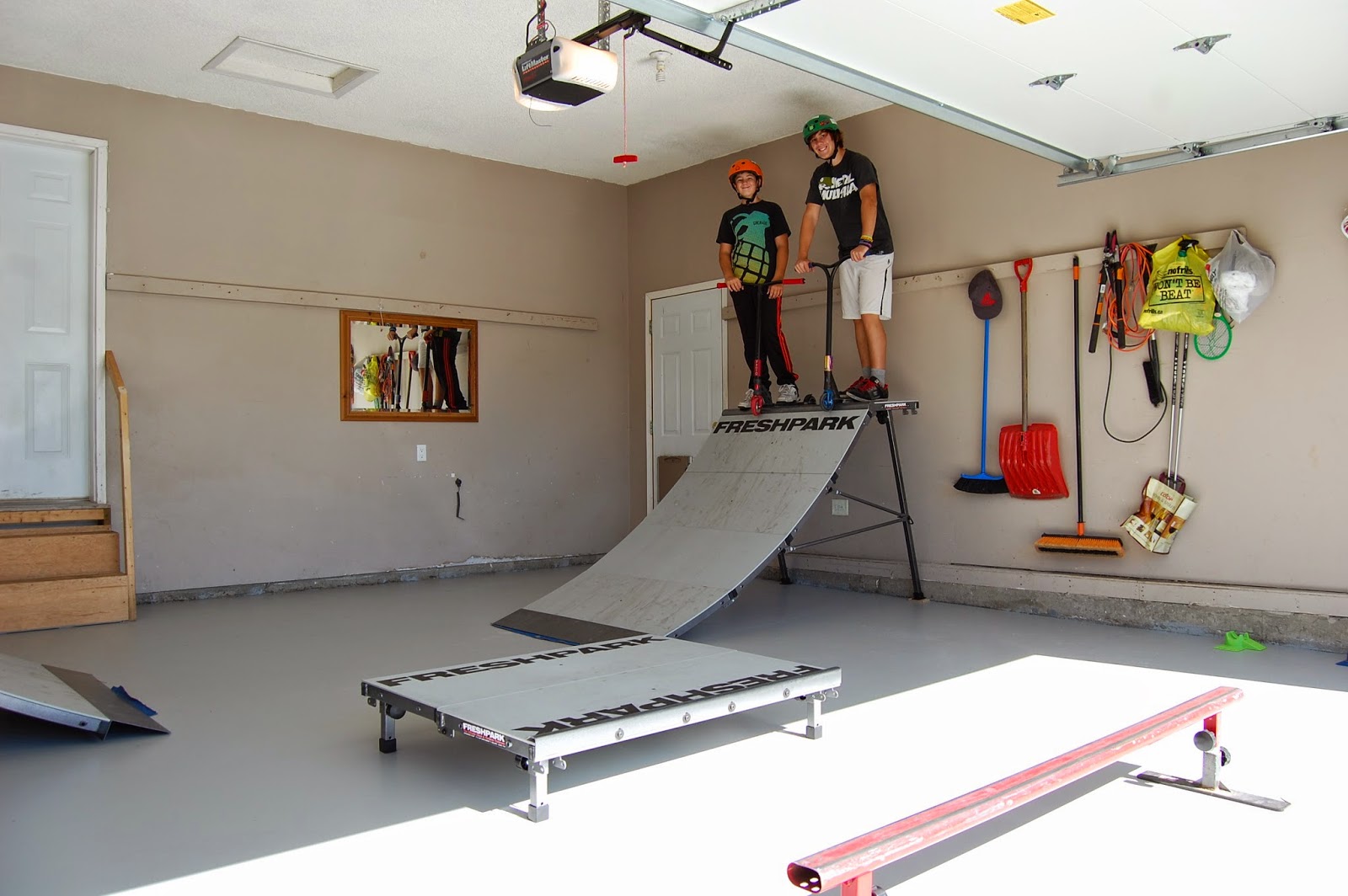 Vermin Scooter Shop: FRESHPARK GARAGE PARK!