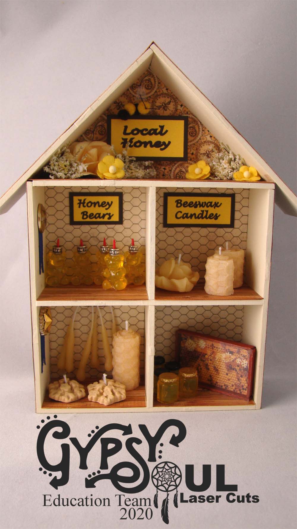 GSL Cuts: Farmer's Market Honey Display