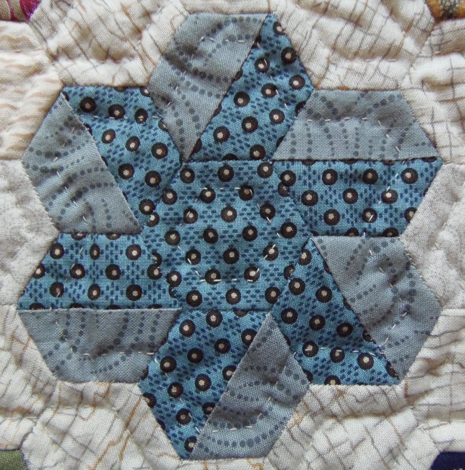 Faeries and Fibres: TUTORIAL: Fun with half and half hexagons