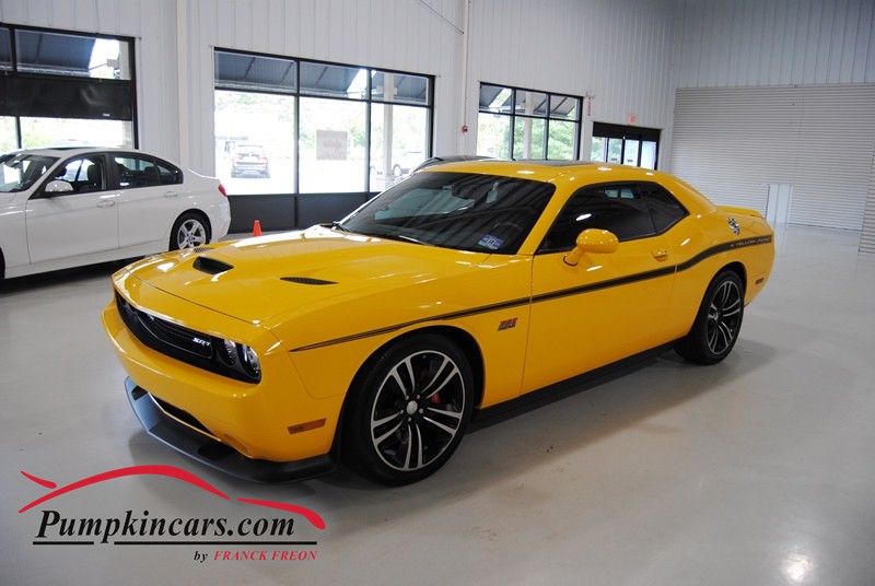 VALUATION OF THIS COLLECTOR YELLOW JACKET IS MOVING UP VERY QUICKLY ...