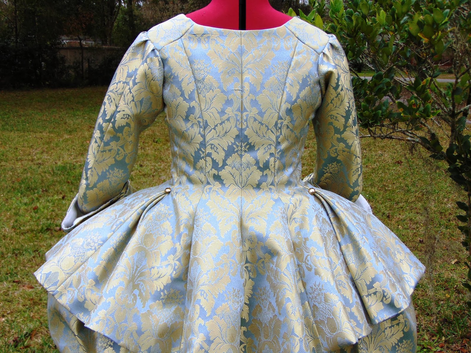 The Antique Sewist: 1740s Style Caraco Jacket - Costume