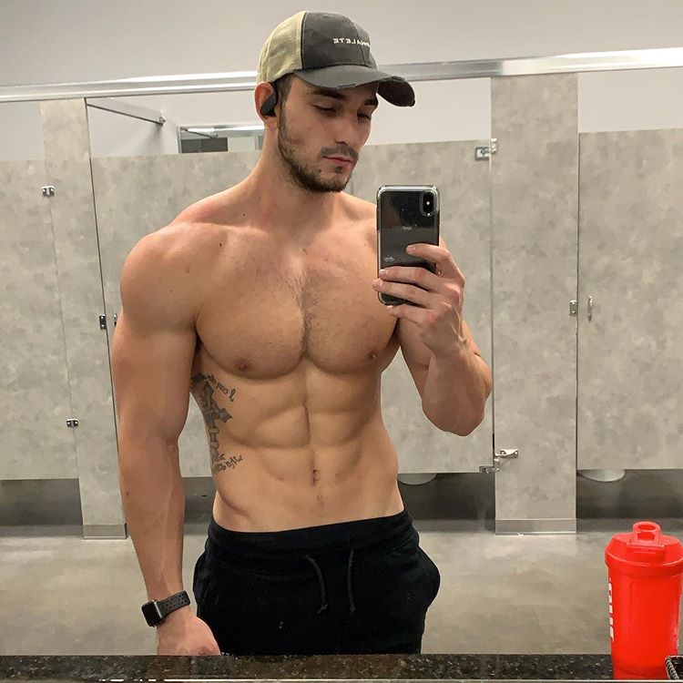 Muscle, Muscle, Muscle: Justin Howells