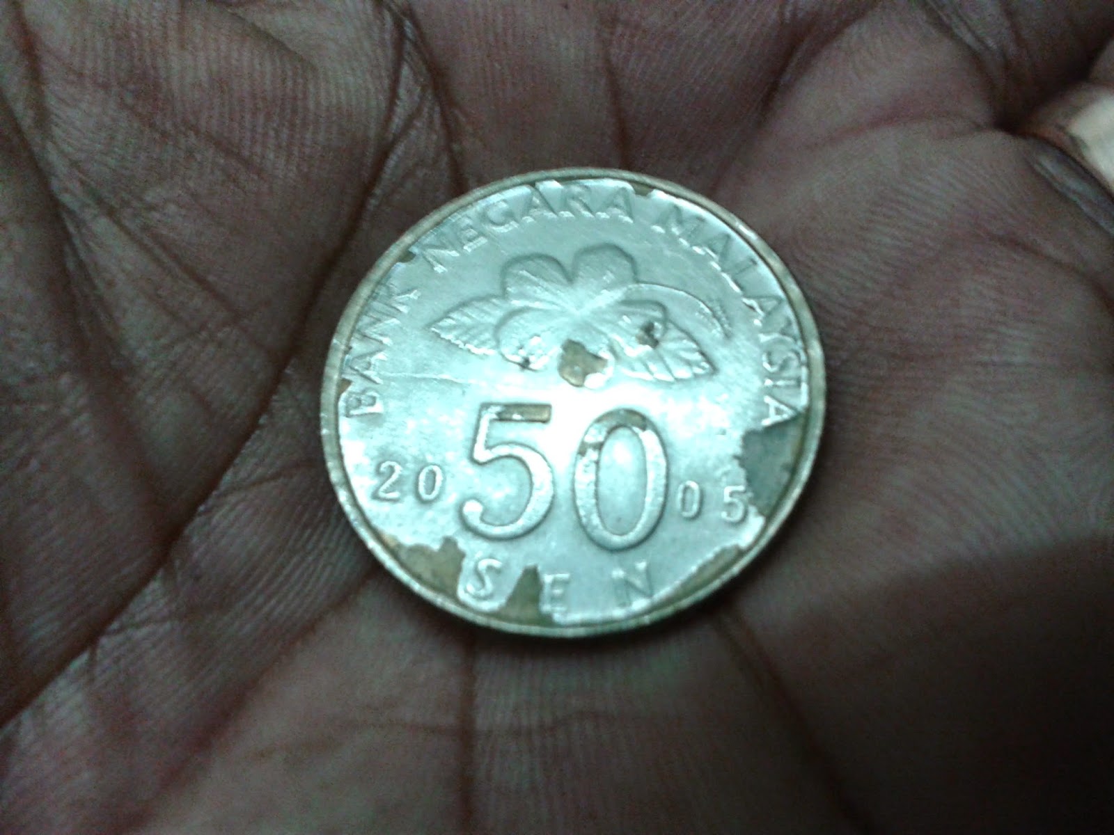 Badai Mencak Kelambit Biru: Syiling 50 Sen tahun 2005 ( Forgery atau ...