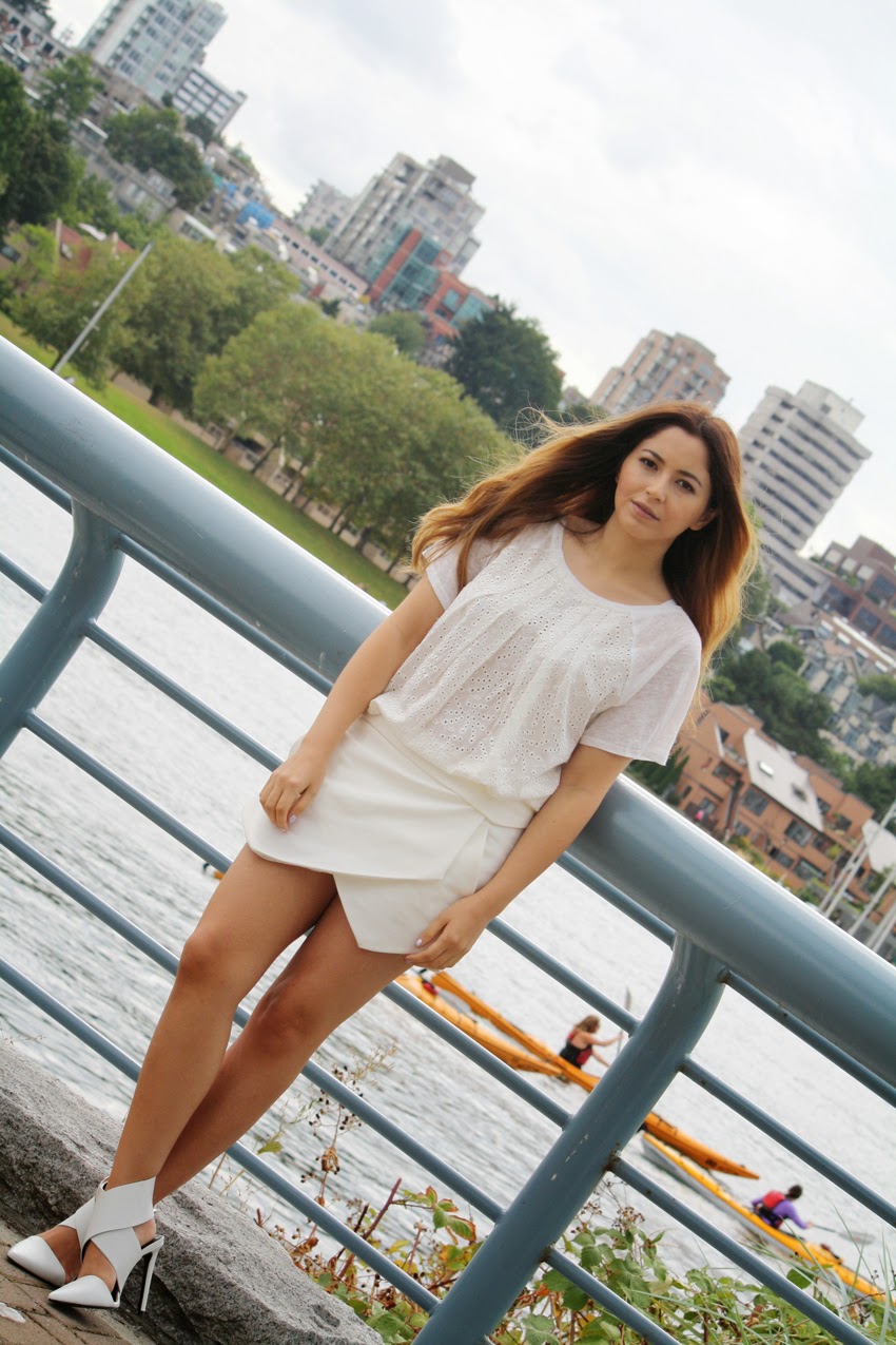 ALL WHITE EVERYTHING | Sound of Sweet Lullabies