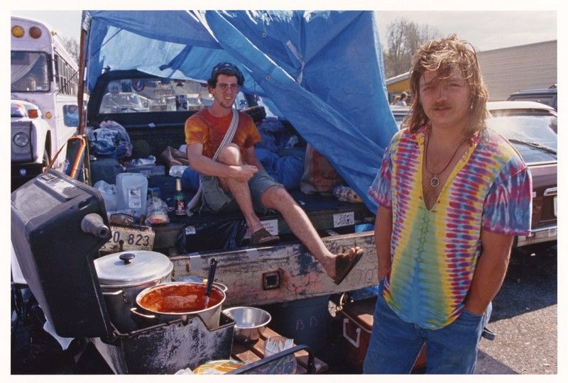 On Tours With the Grateful Dead: 25 Candid Snaps of Deadheads From ...